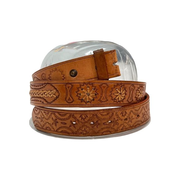 Xavier | Accessories | Xavier Garcia Leather Belt Size 5 Woven Detail ...